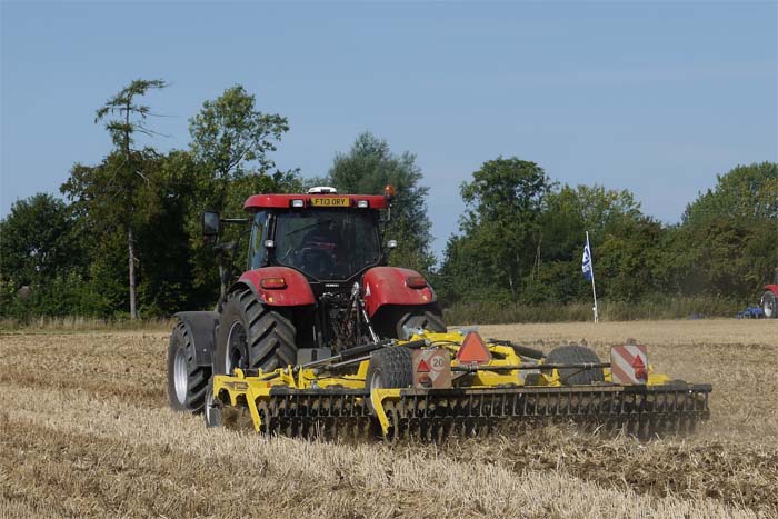 Knight shows latest machines at cultivation events - FarmingUK News