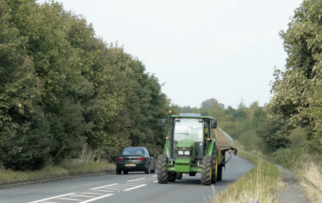 Government announces increase in tractor speed limit - FarmingUK News