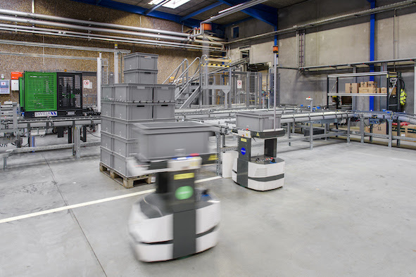 KNAPP’s mini AGVs bring swarm intelligence to agricultural parts ...